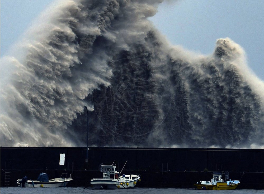 V Japonsku vyčíňa tajfún Cimaron | Košice Online