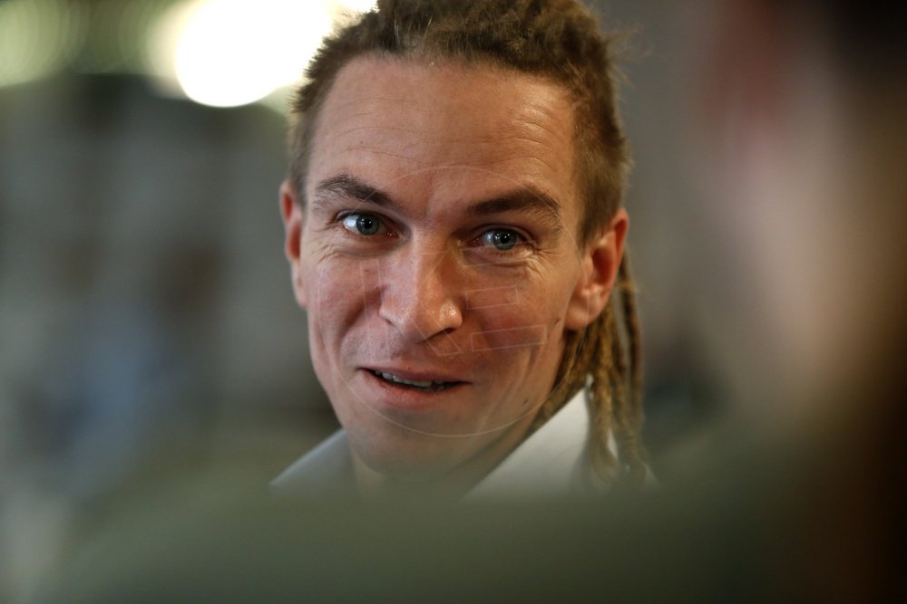 Politická strana Piráti použili bez povolenia logo skupiny Elán ...