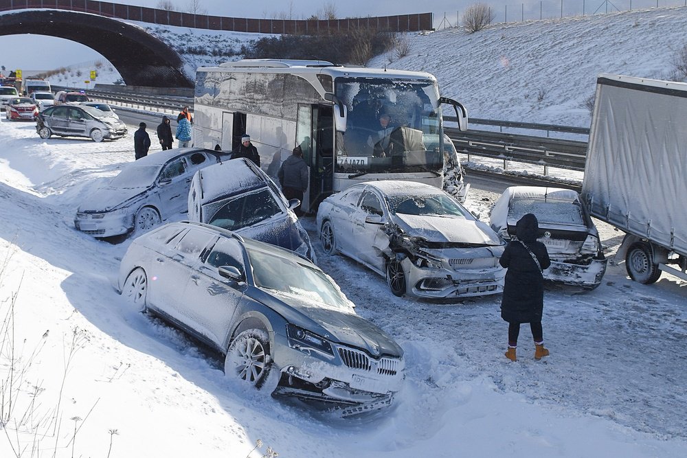 Na diaľnici v smere do Popradu sa stala hromadná nehoda | Košice Online